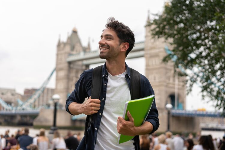 Σπουδάστε στη Βρετανία με το IELTS | British Council Ελλάδα